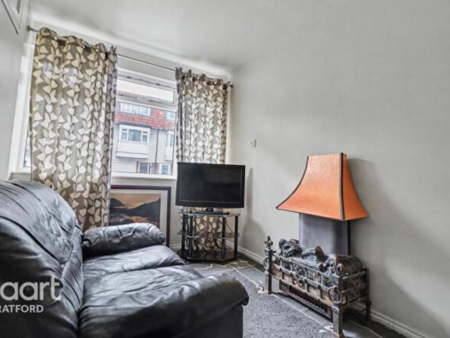 4 bedroom terraced house for rent in Wilkinson Road, LONDON, E16
