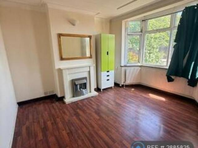 4 bedroom terraced house for rent in Willoughby Lane, London, N17