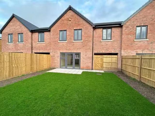 4 bedroom terraced house for rent in Wimborne, BH21