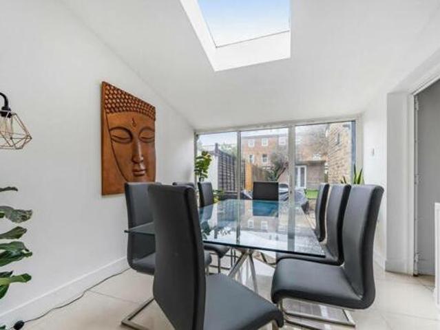 4 Bedroom Terraced House For Rent In Wimbledon, London