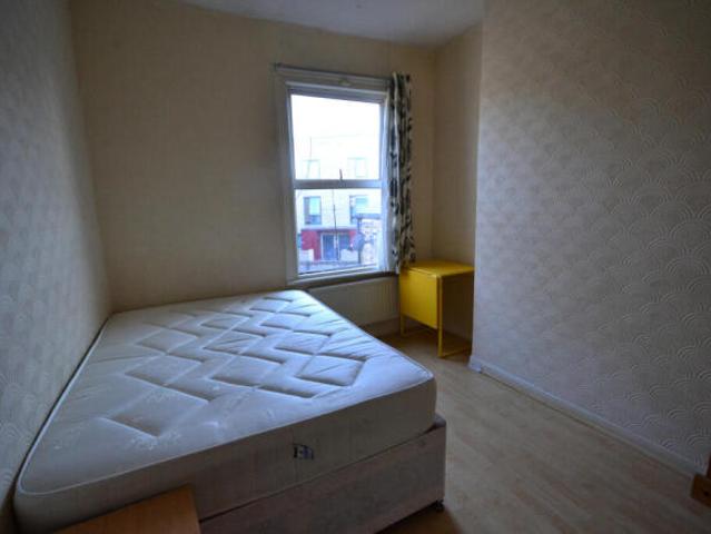 4 bedroom terraced house for rent in Wrigglesworth Street, New Cross, SE14