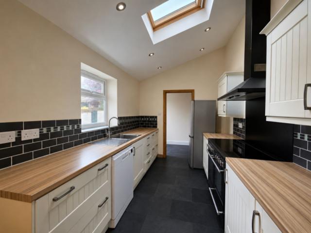 4 bedroom terraced house for rent in Torr View Avenue, Plymouth, PL3