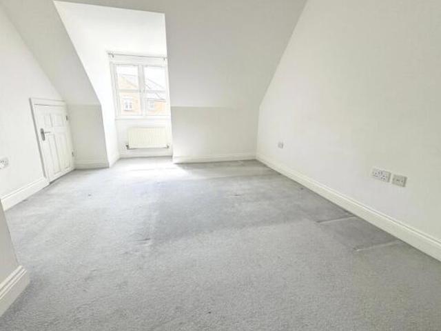 4 bedroom terraced house for rent in Torun Way, Haydon End, Swindon, SN25