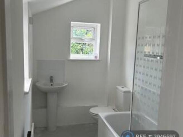 4 bedroom terraced house for rent in Tavistock Street, Bletchley, Milton Keynes, MK2