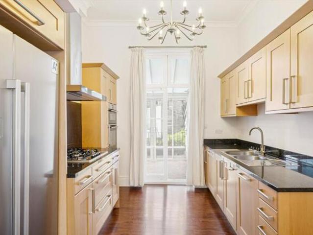 4 bedroom terraced house for rent in Tachbrook Street, London SW1V