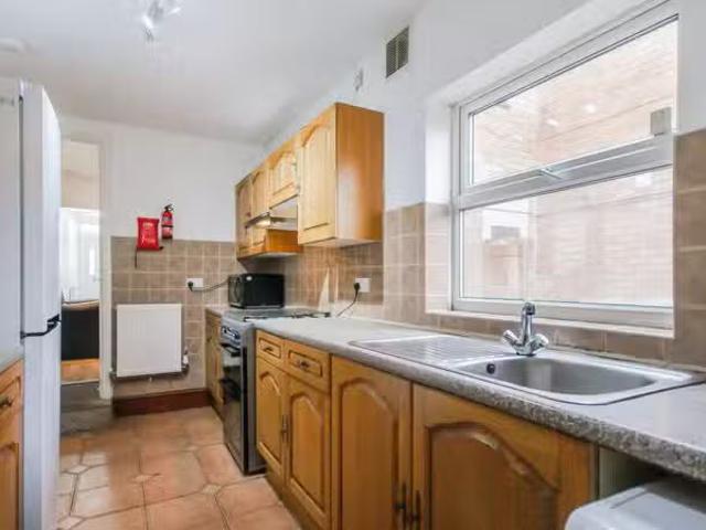 4 bedroom terraced house for rent in Teignmouth Road, Selly Oa.