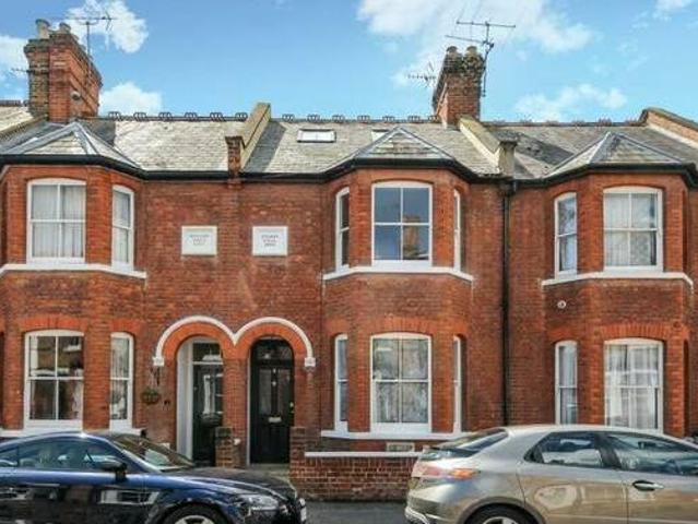 4 bedroom terraced house for rent in Temple Road Windsor SL4