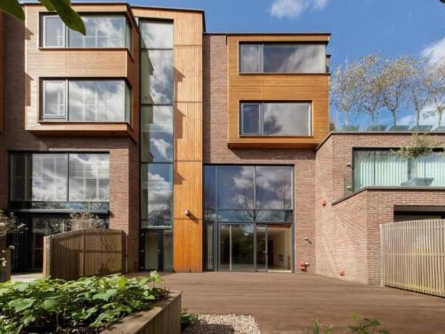 4 bedroom terraced house for rent in Tercelet Terrace, Oak Hill Park, NW3