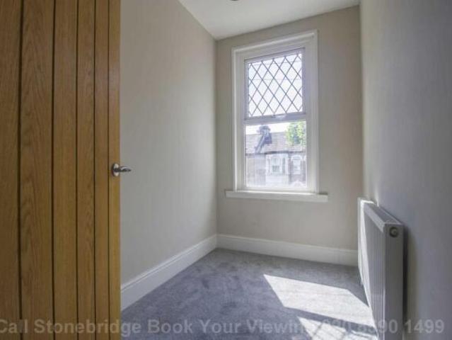 4 bedroom terraced house for rent in Terrace Road, Plaistow, E13
