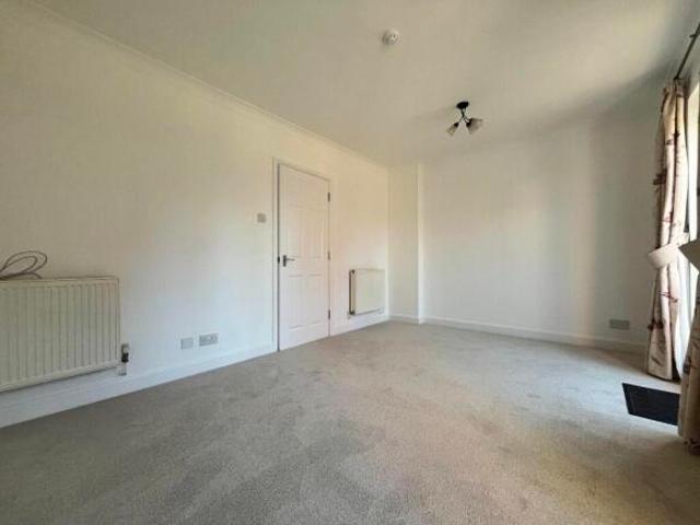 4 bedroom terraced house for rent in The Piazza, Eastbourne, East Sussex, BN23