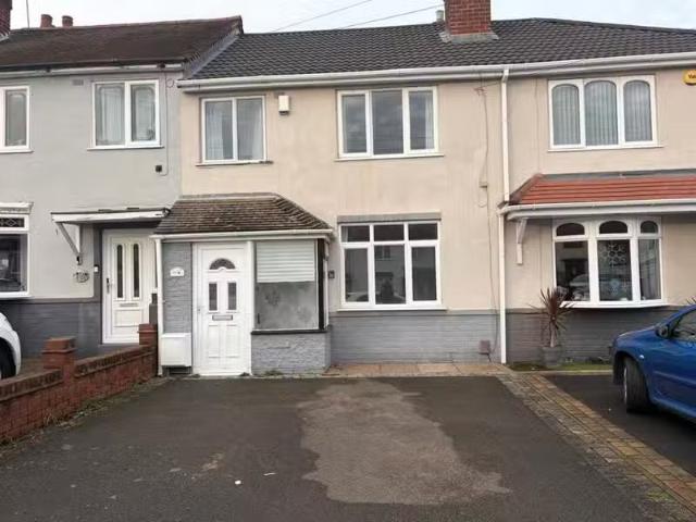 4 bedroom terraced house for rent in Throne Crescent, Rowley R.