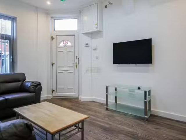 4 bedroom terraced house for rent in Tiverton Road, Selly Oak.