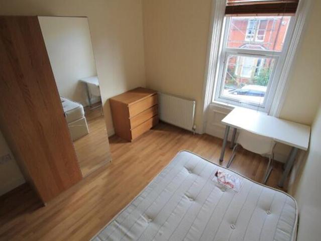 4 bedroom terraced house for rent in Treherne Road, Newcastle Upon Tyne, NE2