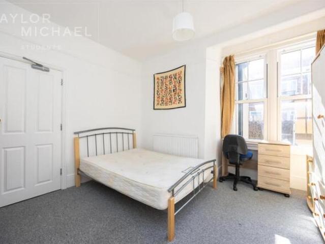 4 bedroom terraced house for rent in Trinity Street, Brighton, BN2