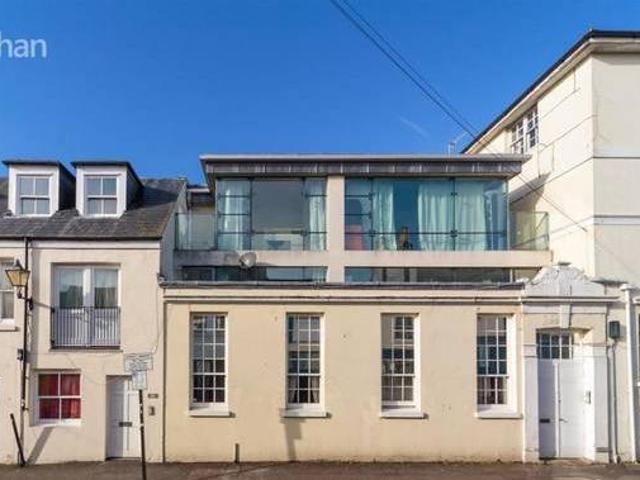 4 bedroom terraced house for rent in Upper Gardner Street Brighton East Sussex BN1