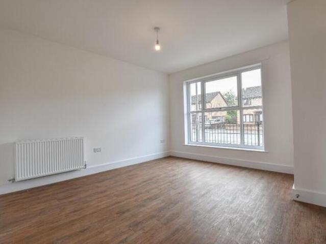 4 bedroom terraced house for rent in Voelas Street, Liverpool, Merseyside, L8