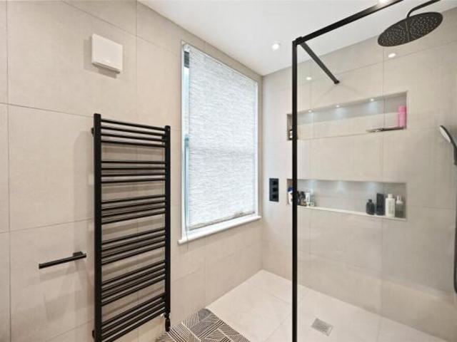 4 bedroom terraced house for rent in Vespan Road, London, United Kingdom, W12