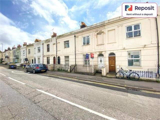 4 bedroom terraced house for rent in Viaduct Road, Brighton, East Sussex, BN1