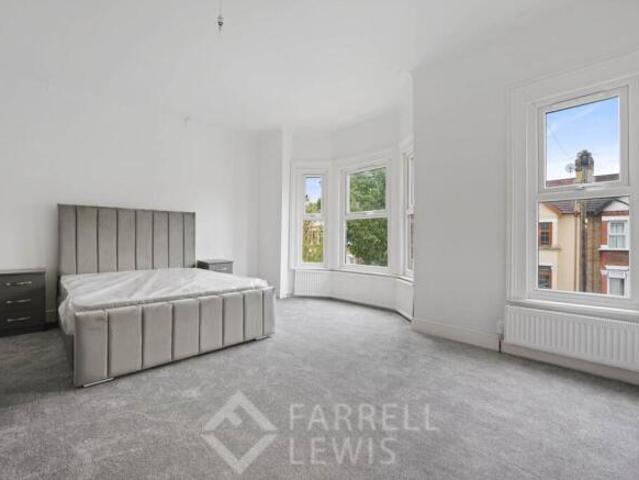 4 bedroom terraced house for rent in Victoria Avenue, East Ham, London, E6