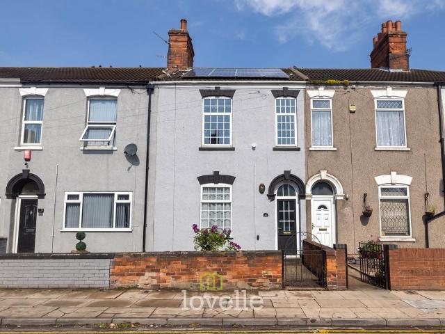 4 bedroom terraced house for sale