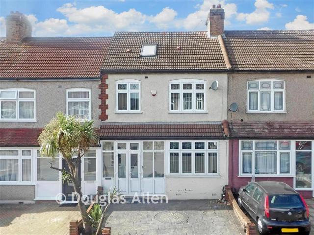4 bedroom terraced house for sale