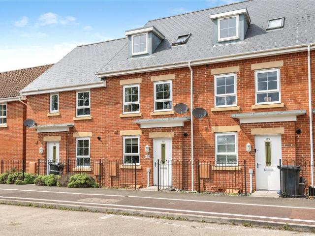 4 bedroom terraced house for sale