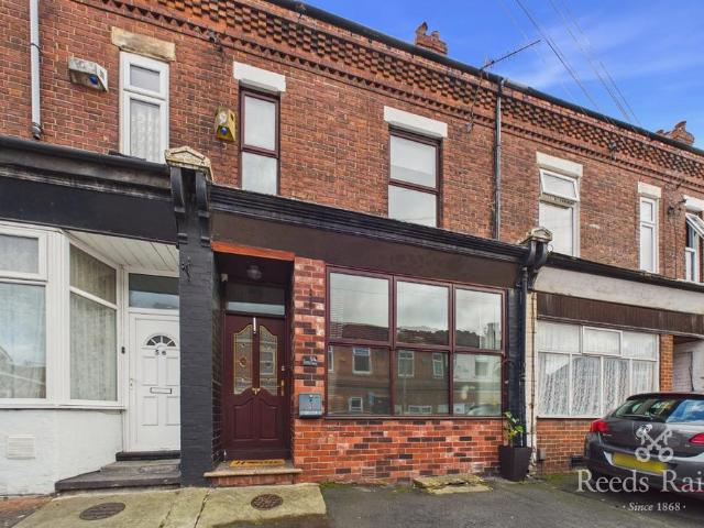 4 bedroom terraced house for sale