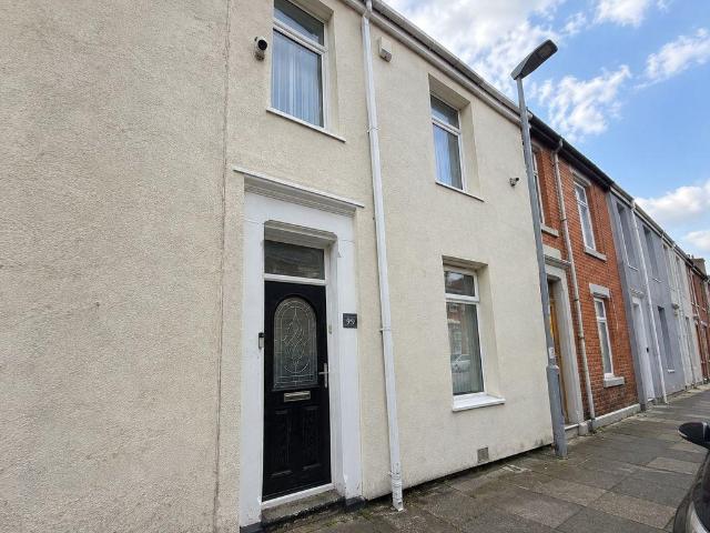 4 bedroom terraced house for sale