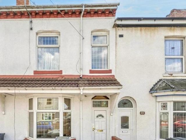 4 bedroom terraced house for sale