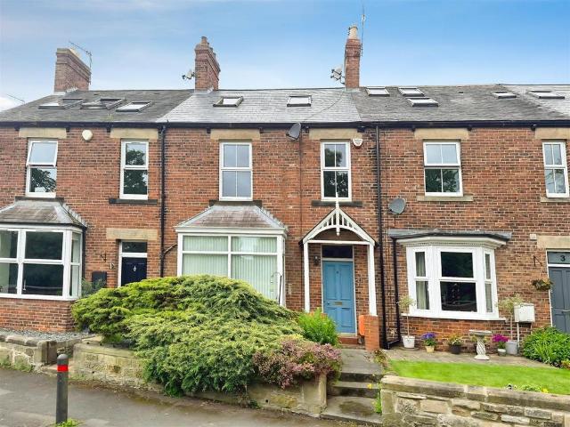 4 bedroom terraced house for sale