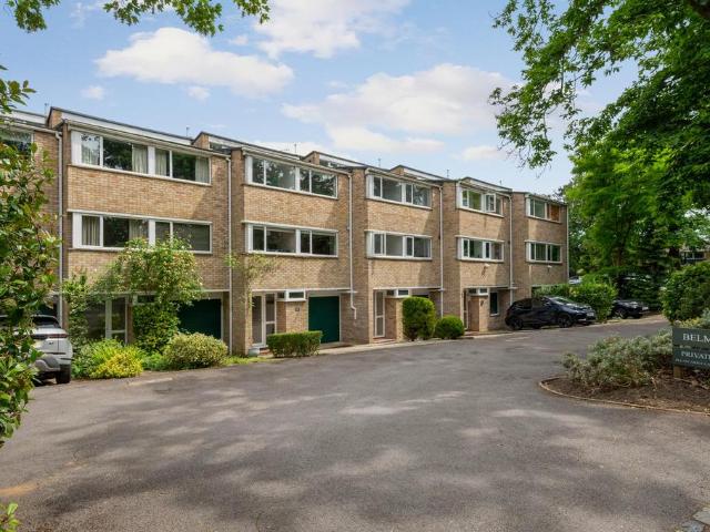 4 bedroom terraced house for sale