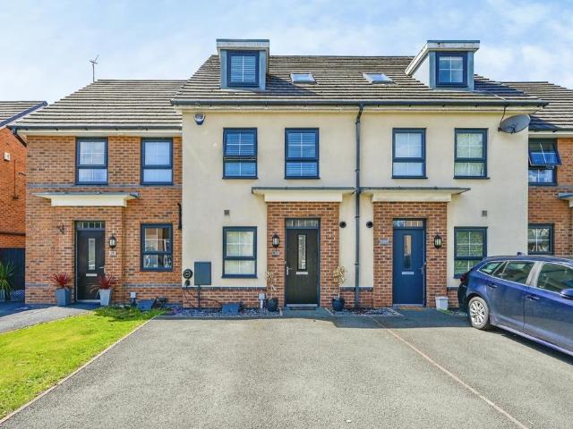 4 bedroom terraced house for sale