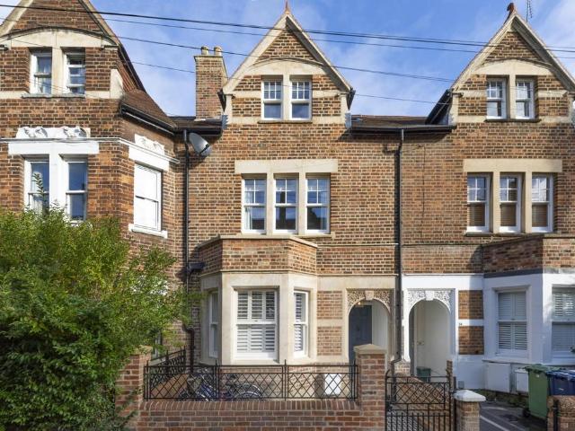 4 bedroom terraced house for sale