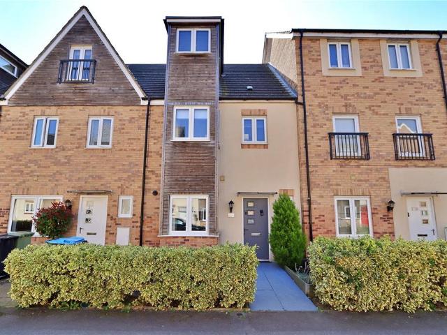 4 bedroom terraced house for sale