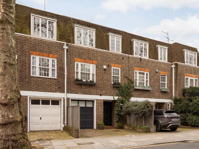 4 bedroom terraced house for sale