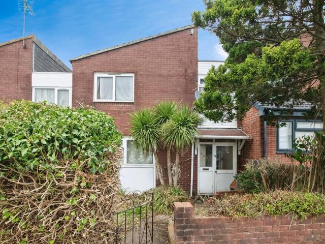 4 bedroom terraced house for sale