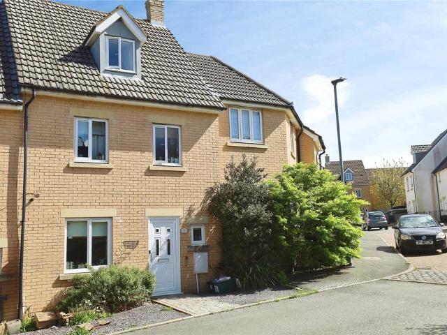 4 bedroom terraced house for sale