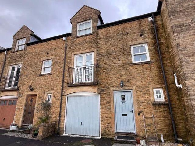 4 bedroom terraced house for sale
