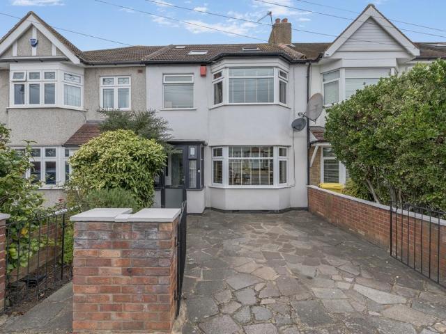 4 bedroom terraced house for sale