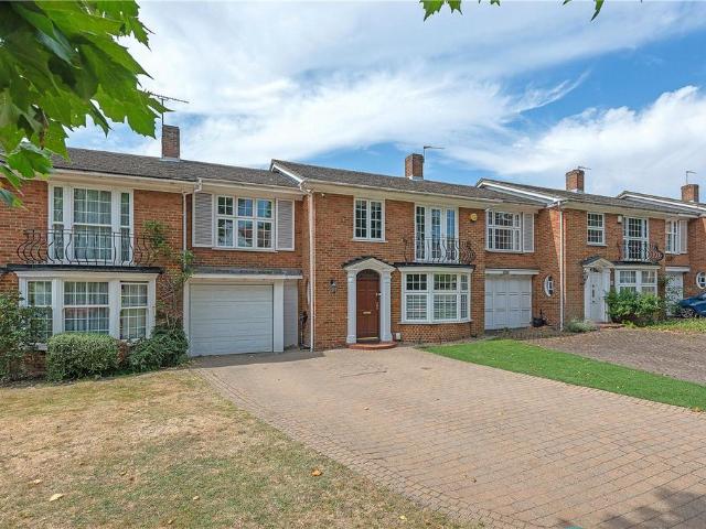 4 bedroom terraced house for sale