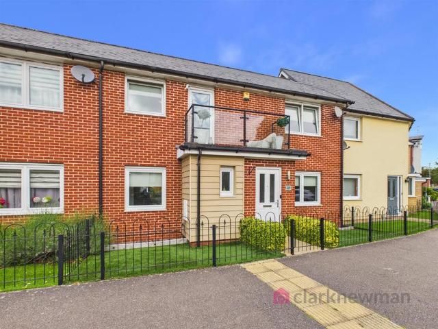 4 bedroom terraced house for sale