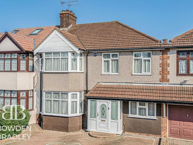 4 bedroom terraced house for sale