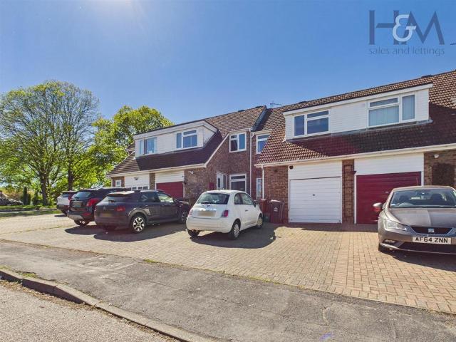 4 bedroom terraced house for sale
