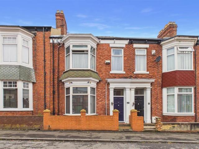 4 bedroom terraced house for sale