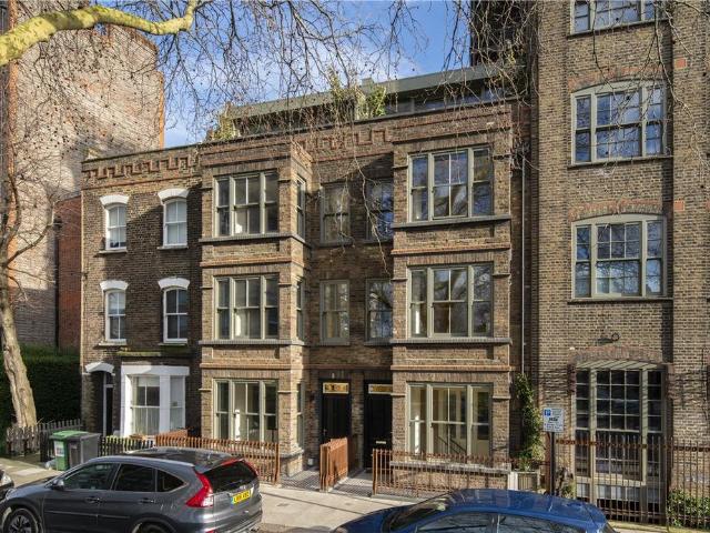 4 bedroom terraced house for sale