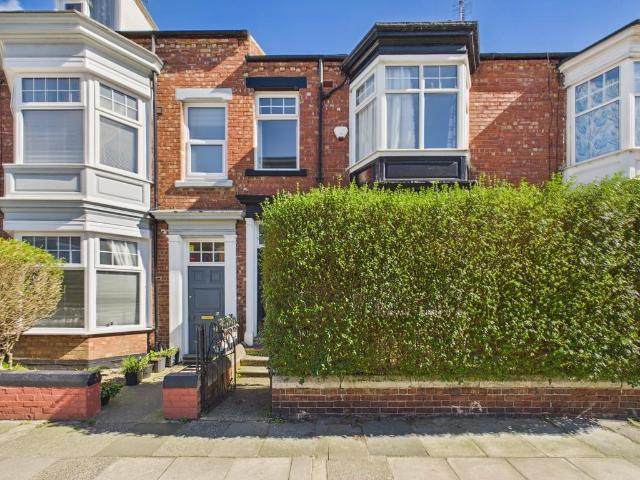 4 bedroom terraced house for sale