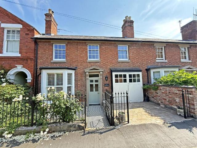 4 bedroom terraced house for sale