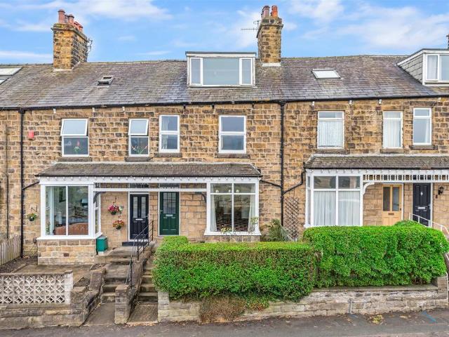 4 bedroom terraced house for sale
