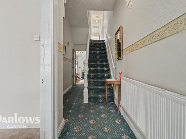 4 bedroom terraced house for sale