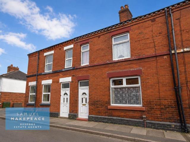 4 bedroom terraced house for sale